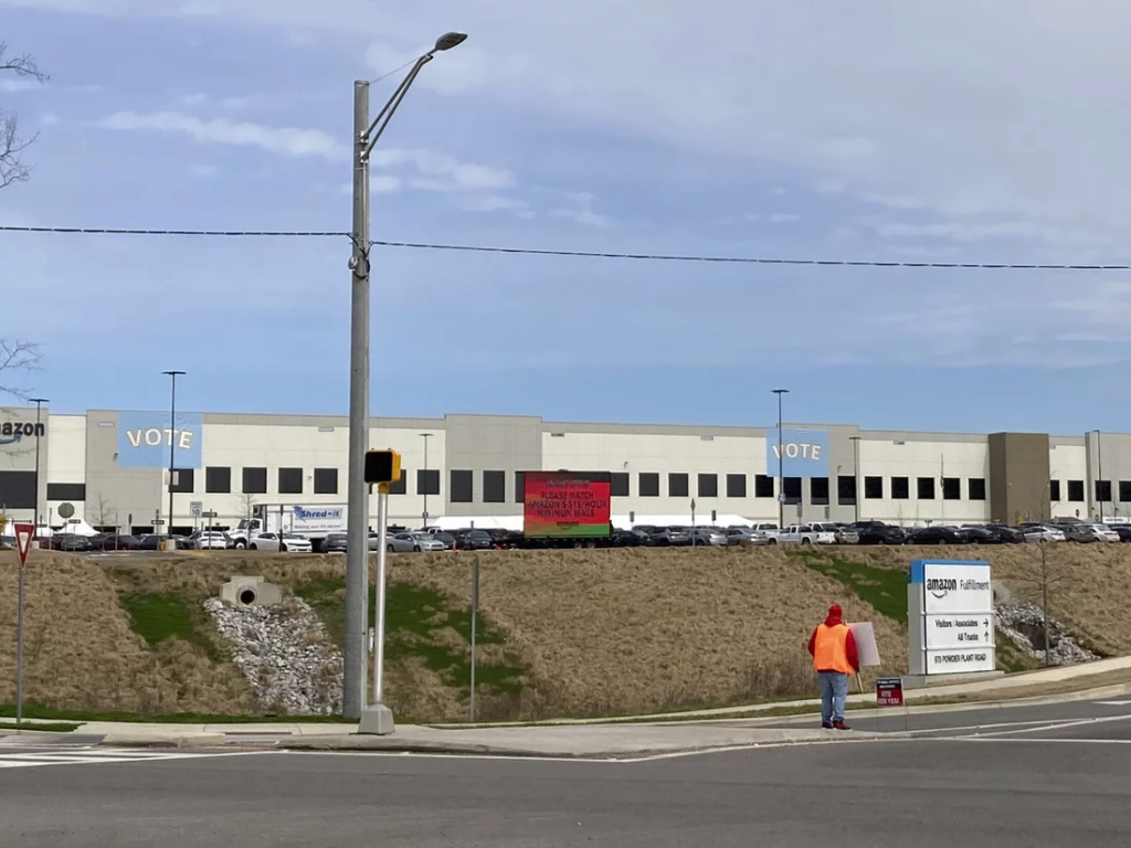 Both Amazon and Workers Win - Econlib